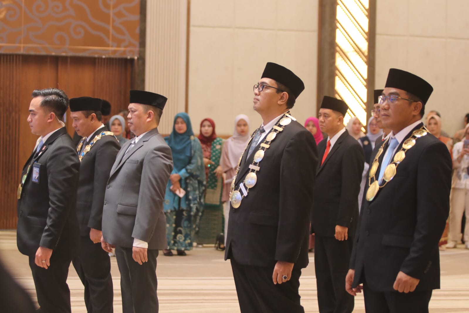 Bondet Wrahatnala Resmi Pimpin ISI Solo Sampai 2029 Karangan Bunga Ucapan Selamat dan Sukses ...